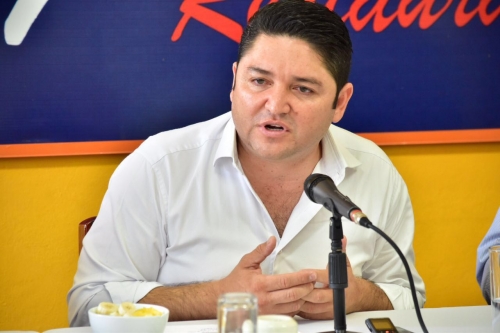 “Damián, saca las manos del proceso”: Adrián Espinoza :: El Chiltepn.mx